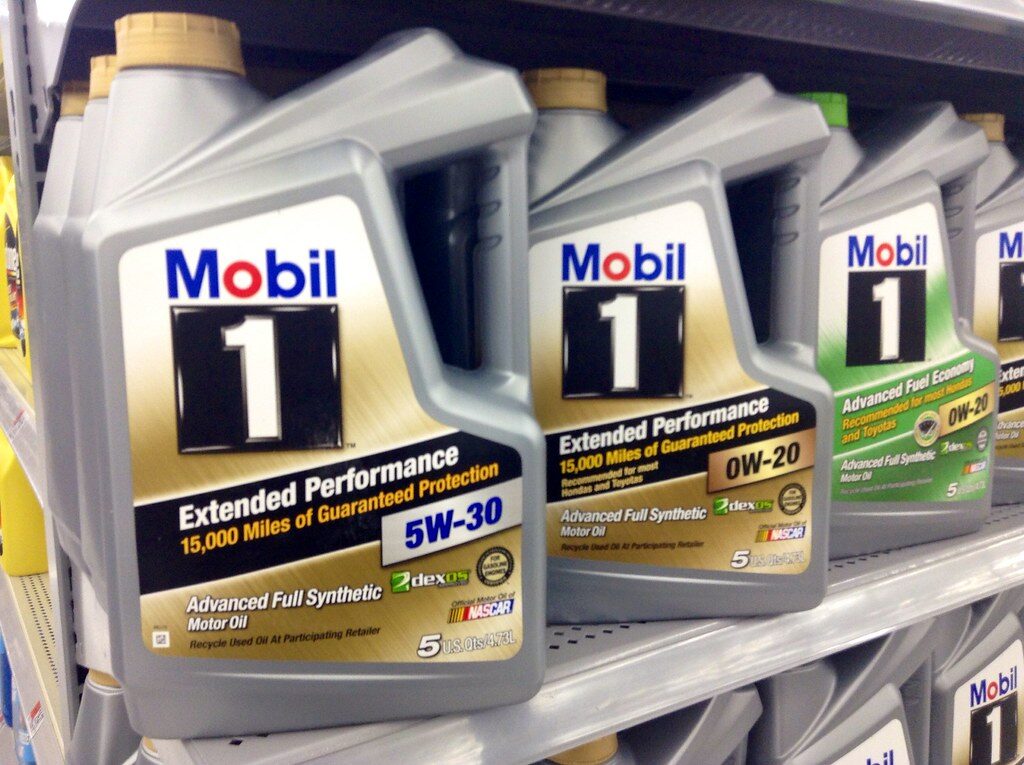 How Many Miles For An Oil Change With Synthetic Oil? - Graphic junkies