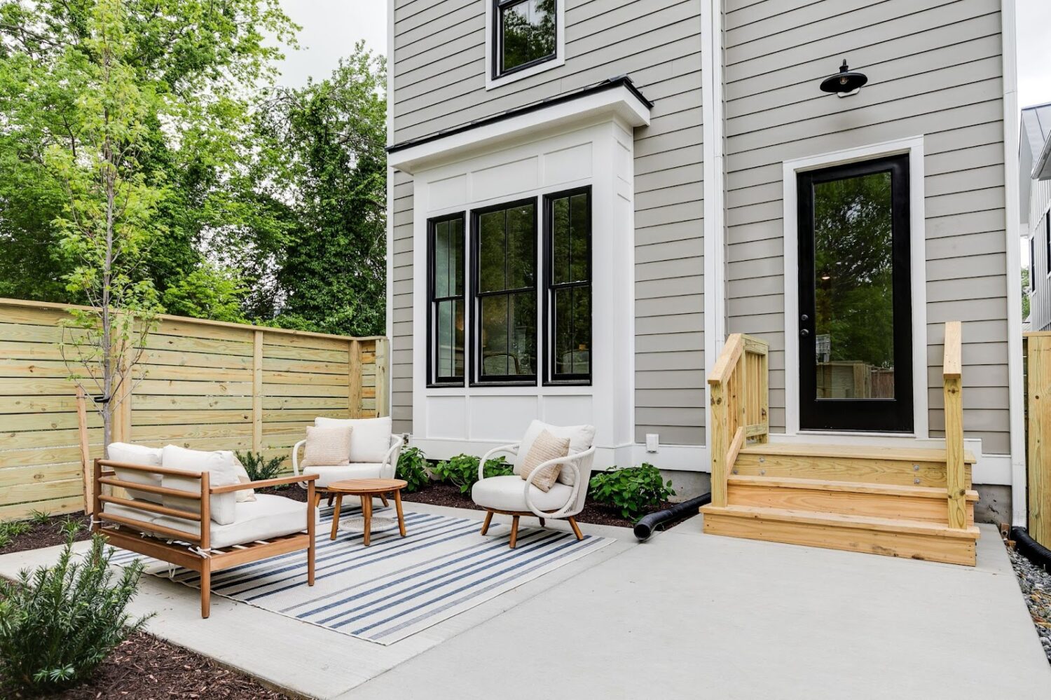 2025 Trends from the Best Custom Home Builders - Graphic junkies